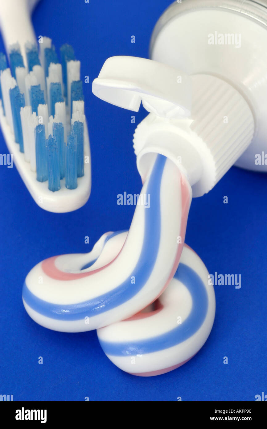 Open tooth paste tube hi-res stock photography and images - Alamy