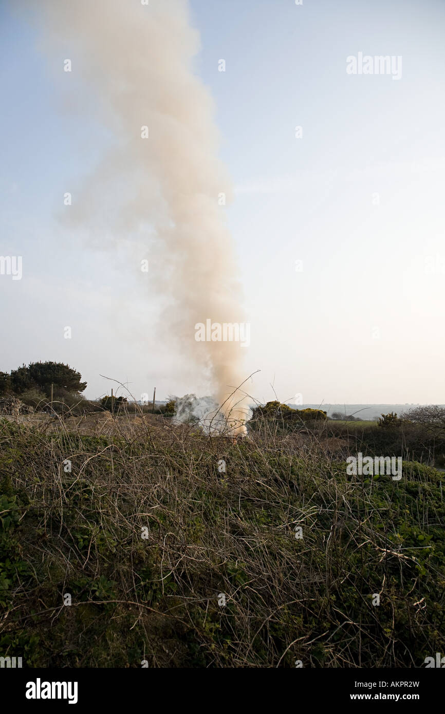 Weather bonfire hi-res stock photography and images - Alamy