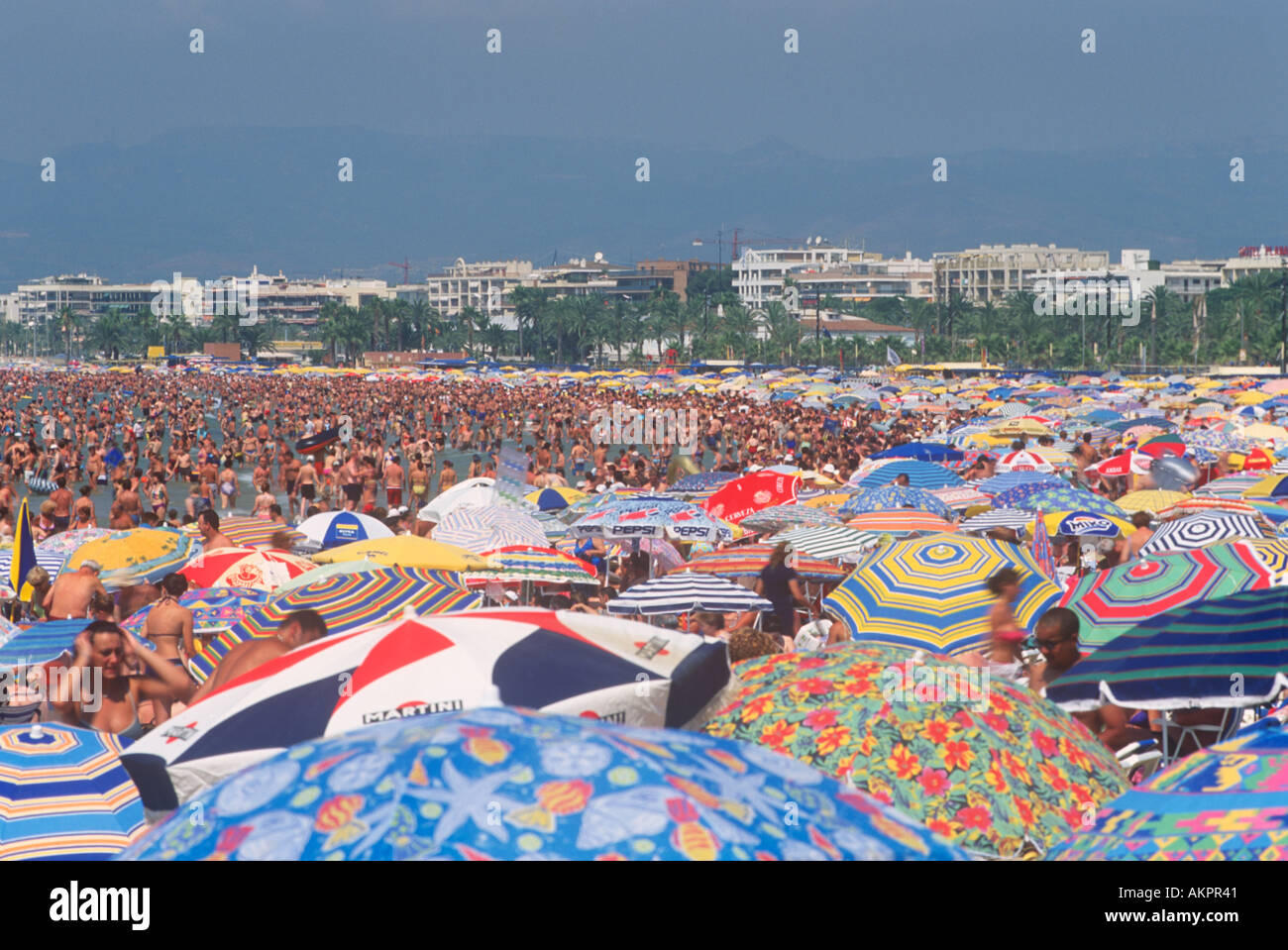 Crowded Beach and Sea Salou Costa Dorada Spain Stock Photo - Alamy