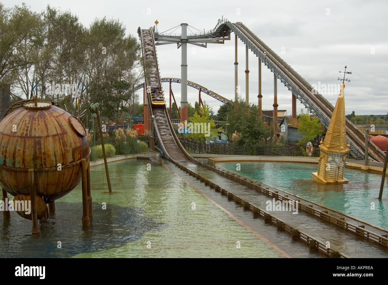 Tidal Wave Ride Thorpe Park Stock Photo - Alamy
