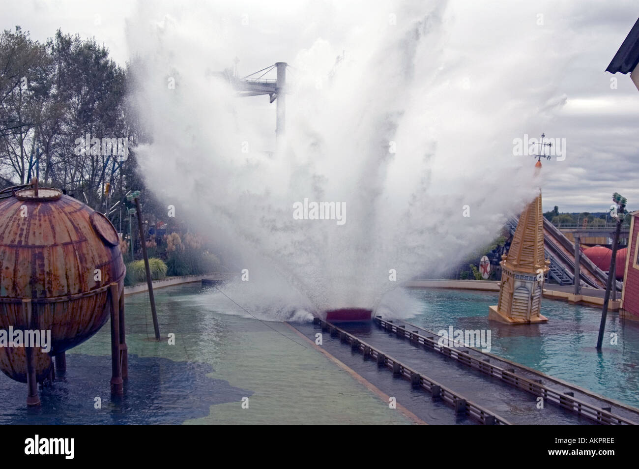 Tidal Wave Ride Thorpe Park Stock Photo - Alamy