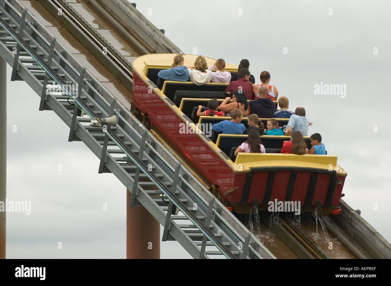 Tidal Wave Ride Thorpe Park Stock Photo - Alamy