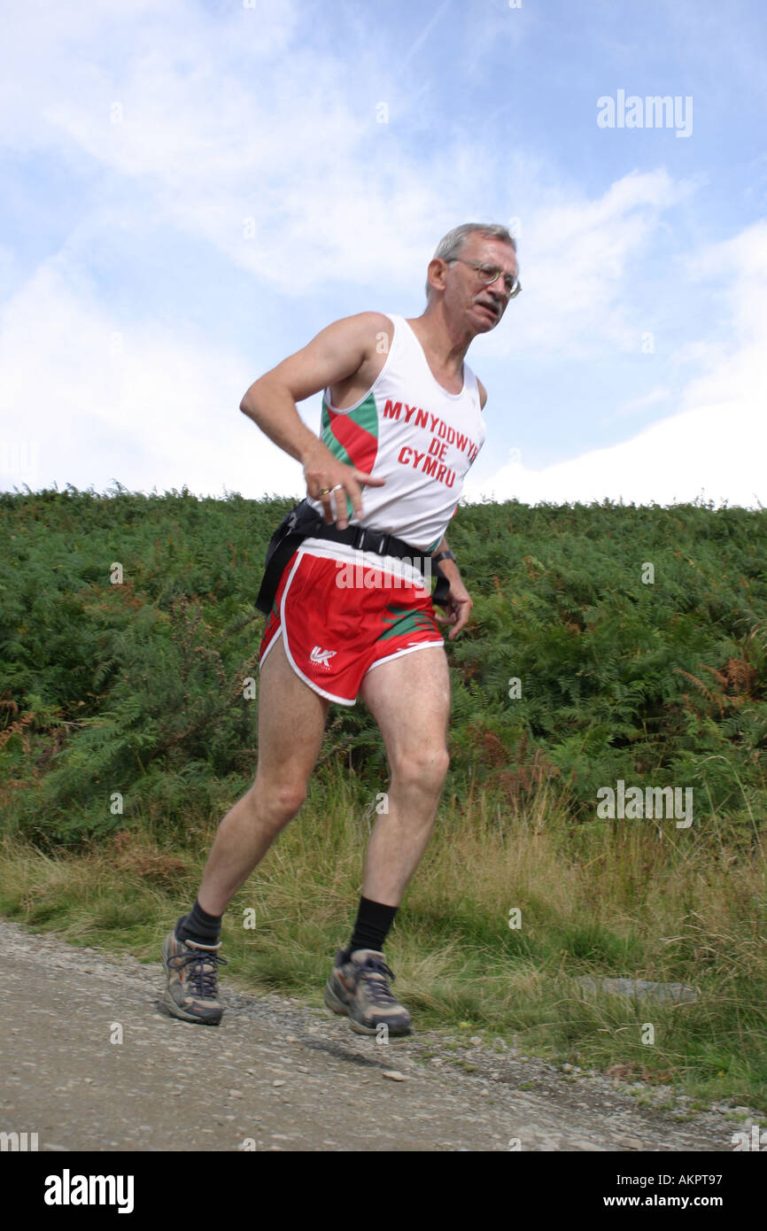 man running in the world championship fell running competition 2005 at ...
