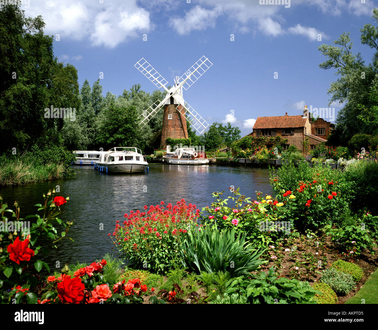 GB - NORFOLK BROADS: Hunsett Mill along River Ant Stock Photo - Alamy