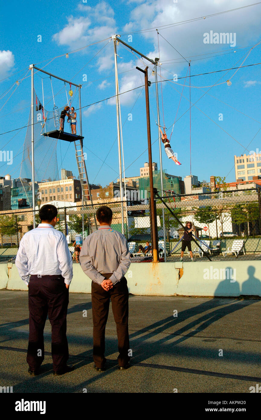 Flying trapeze school hi-res stock photography and images - Alamy