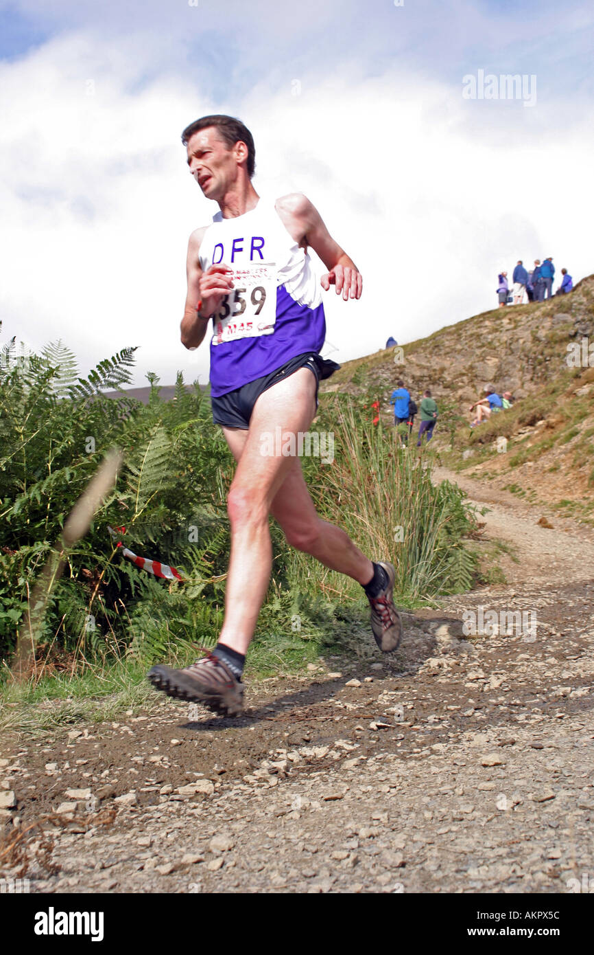 men running in the world championship fell running competition 2005 at ...
