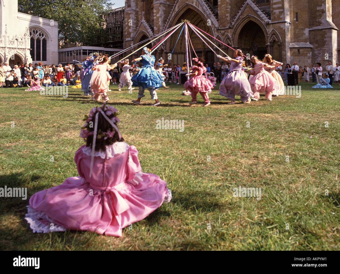 Maypole england hi-res stock photography and images - Alamy