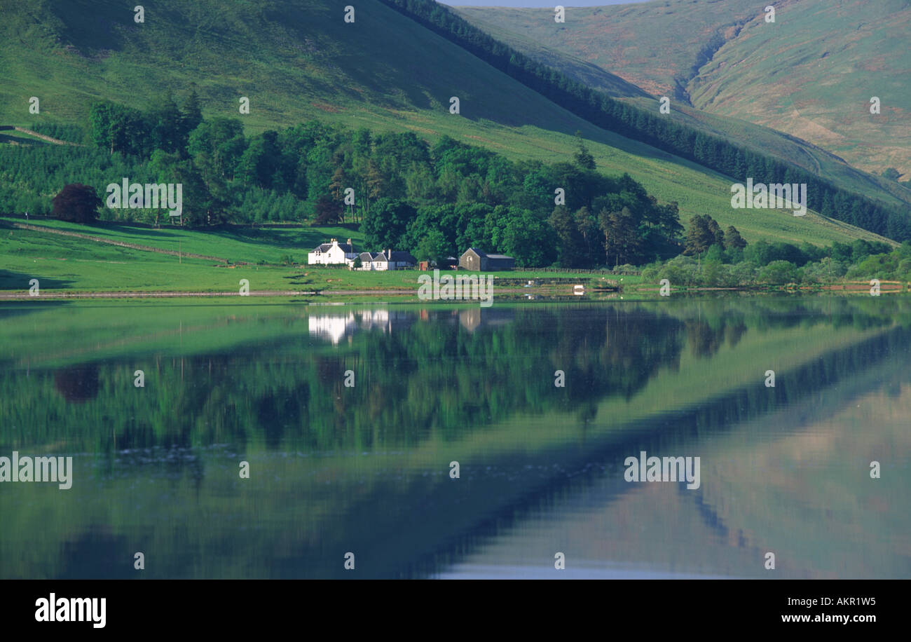 Farm at waters edge Stock Photo - Alamy