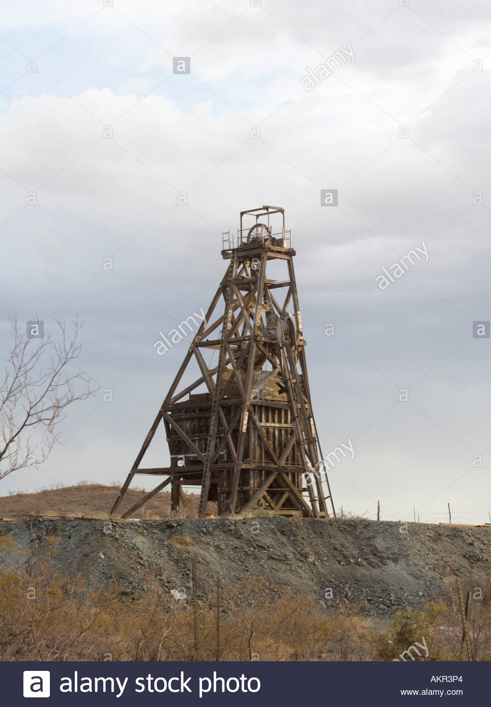 Old Wooden Mine Headframe In Stock Photos & Old Wooden Mine Headframe ...