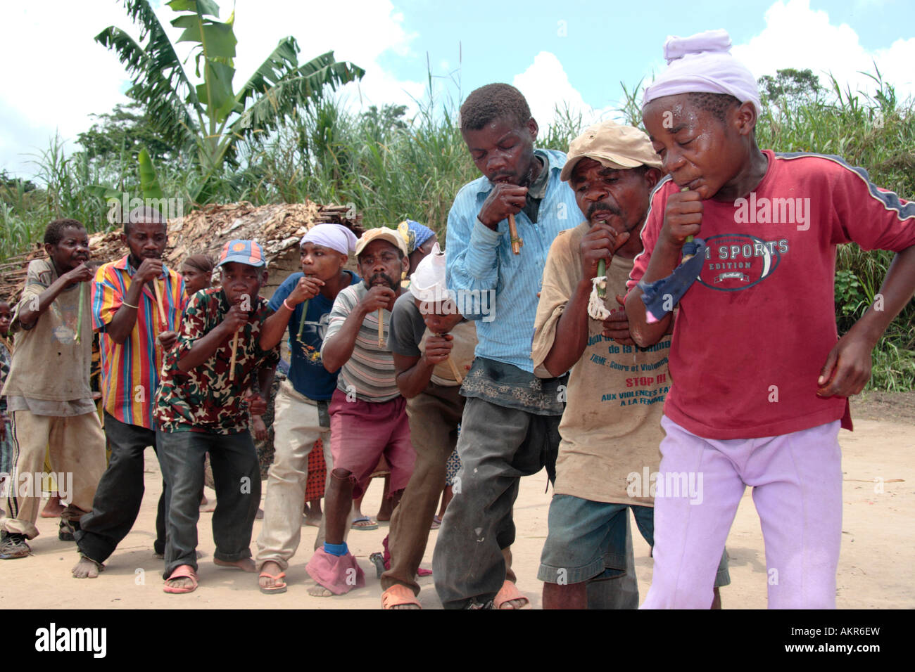 Mbuti hi-res stock photography and images - Alamy