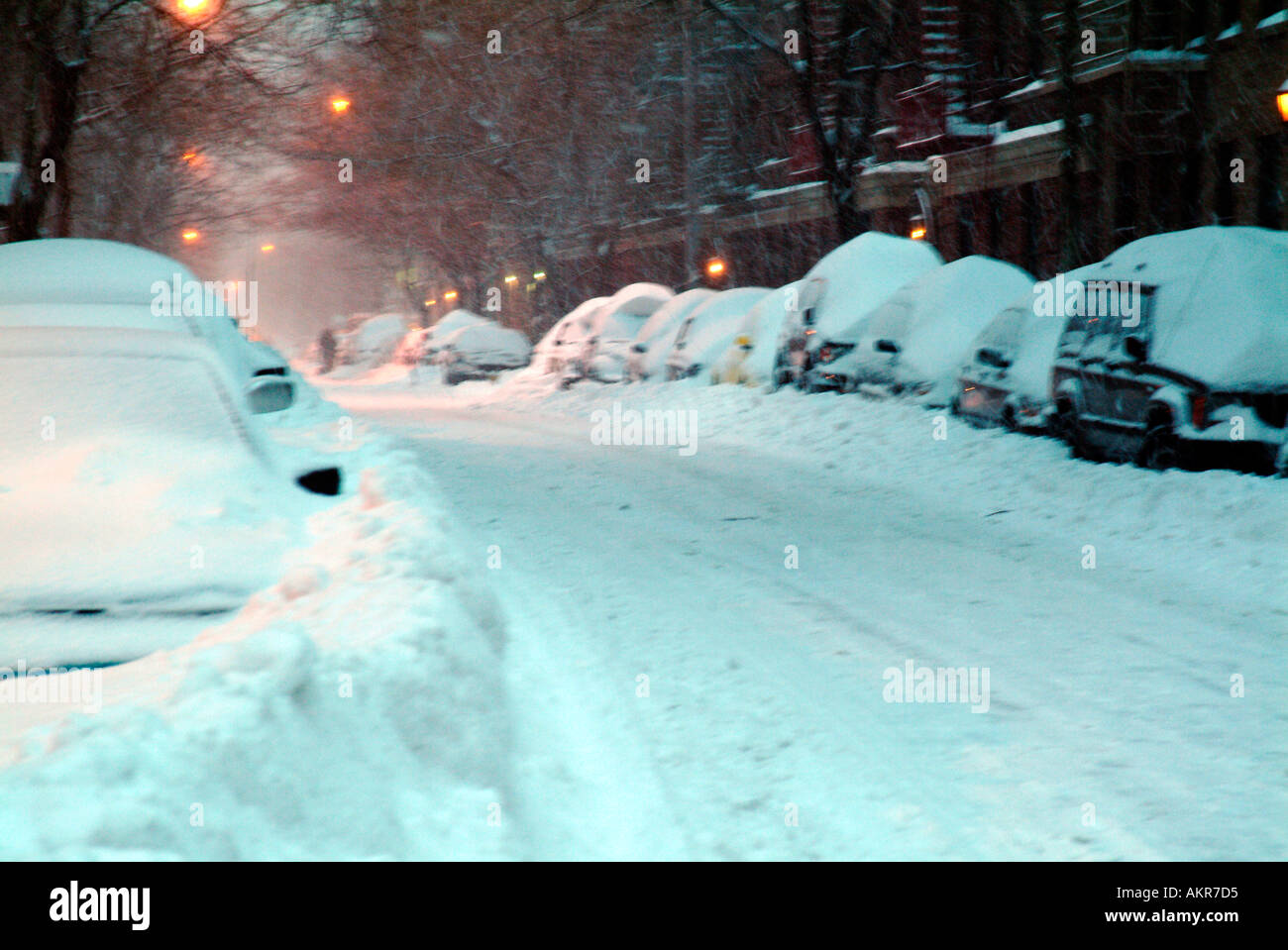 Snowy nyc hi-res stock photography and images - Alamy