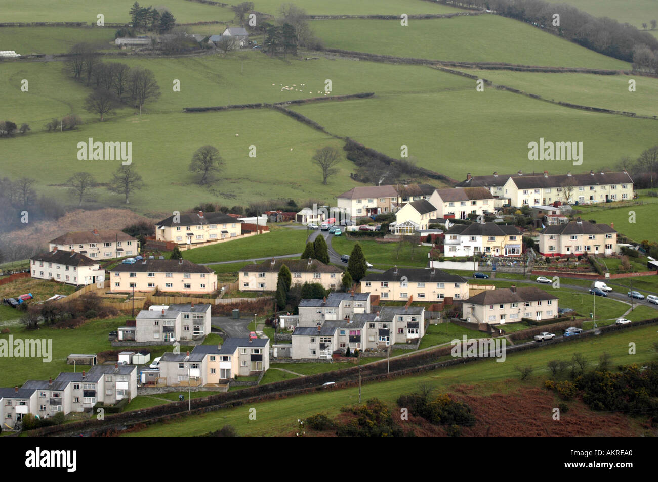 Semi rural homes hi-res stock photography and images - Alamy