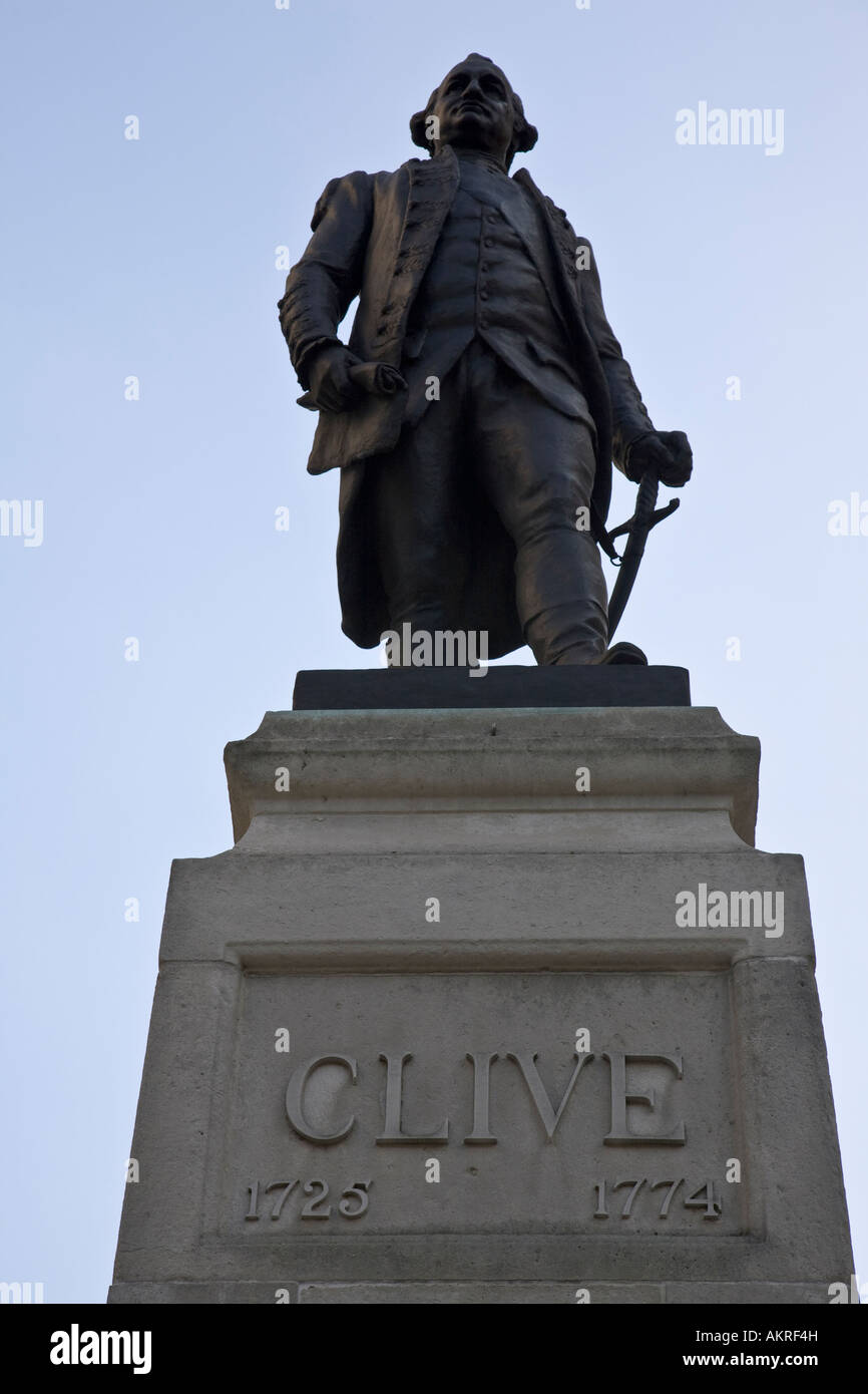 Memorial statue of Robert Clive (Clive of India), London, England Stock ...