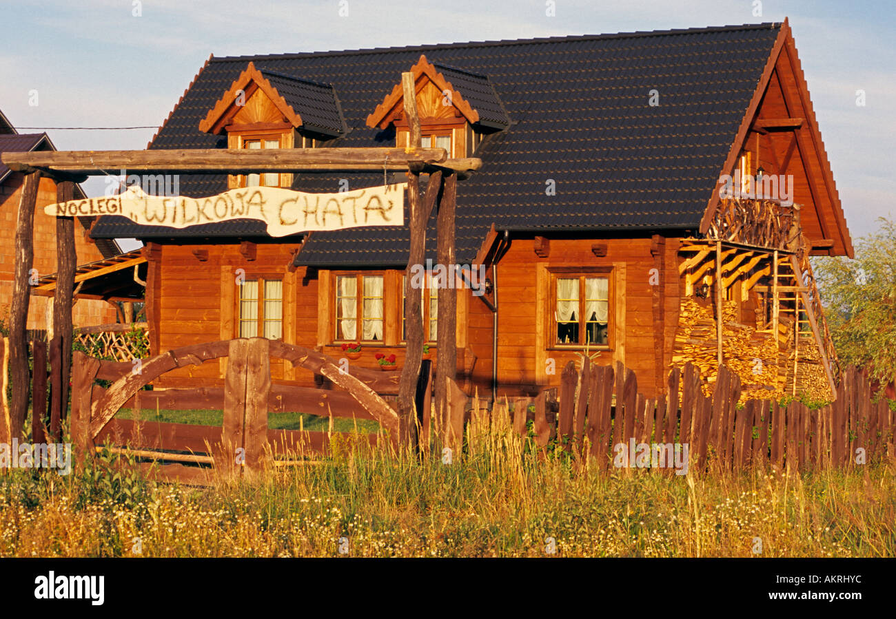 Poland, Swietokrzyskie, Wilkowa Chata cottage hut Stock Photo - Alamy