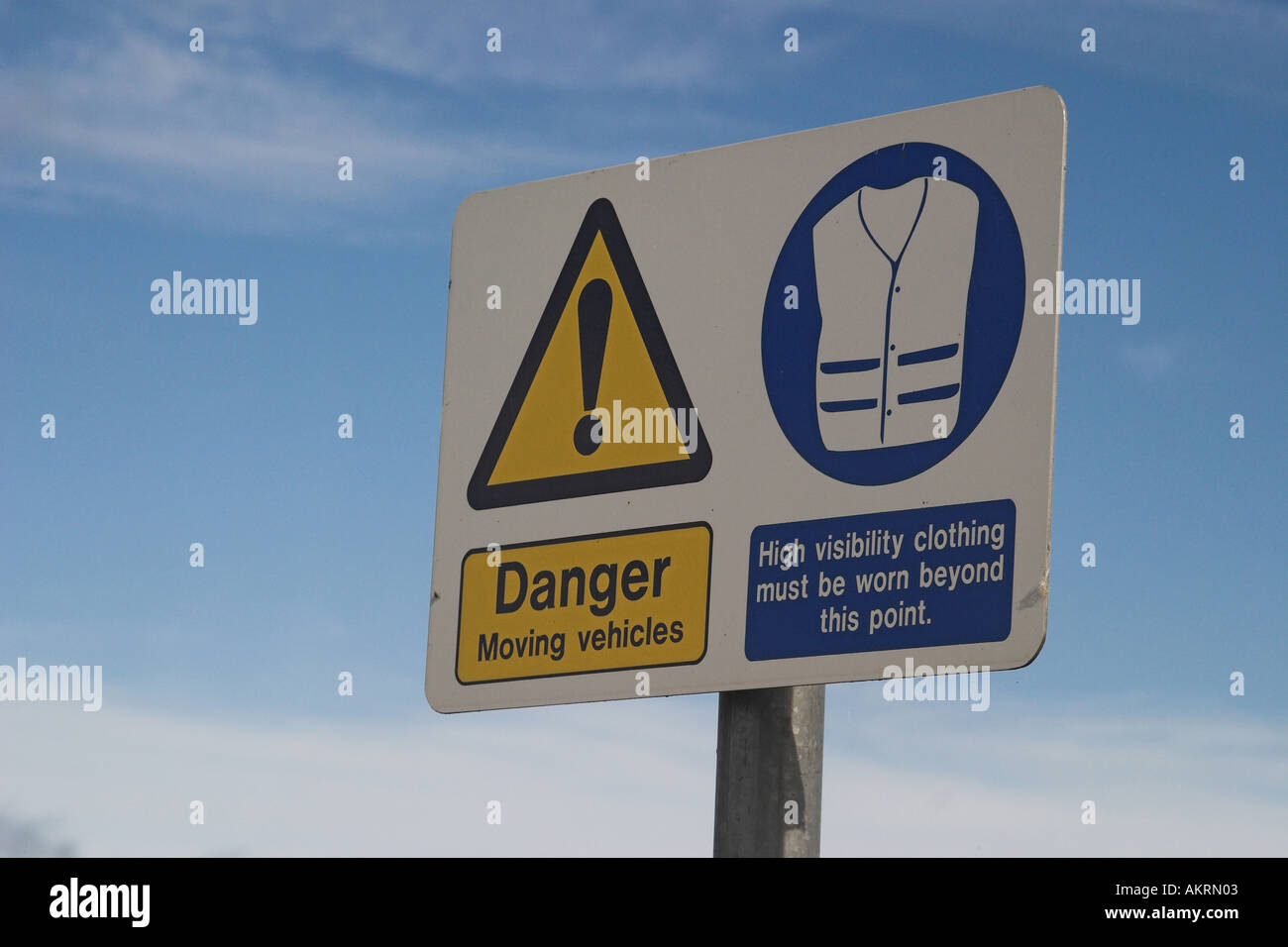 Warning signs entrance quarry hi-res stock photography and images - Alamy