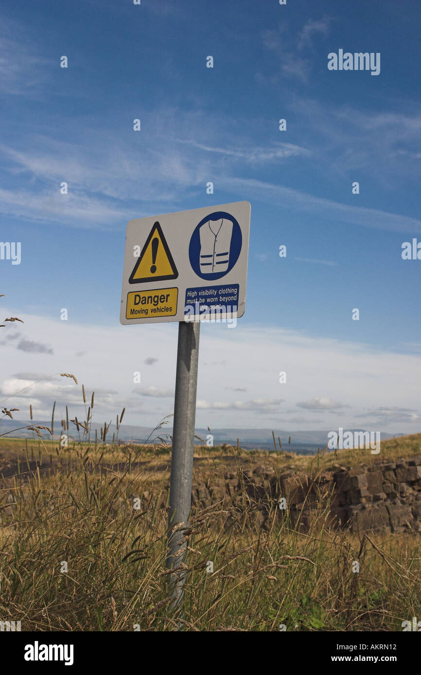 Warning signs entrance quarry hi-res stock photography and images - Alamy