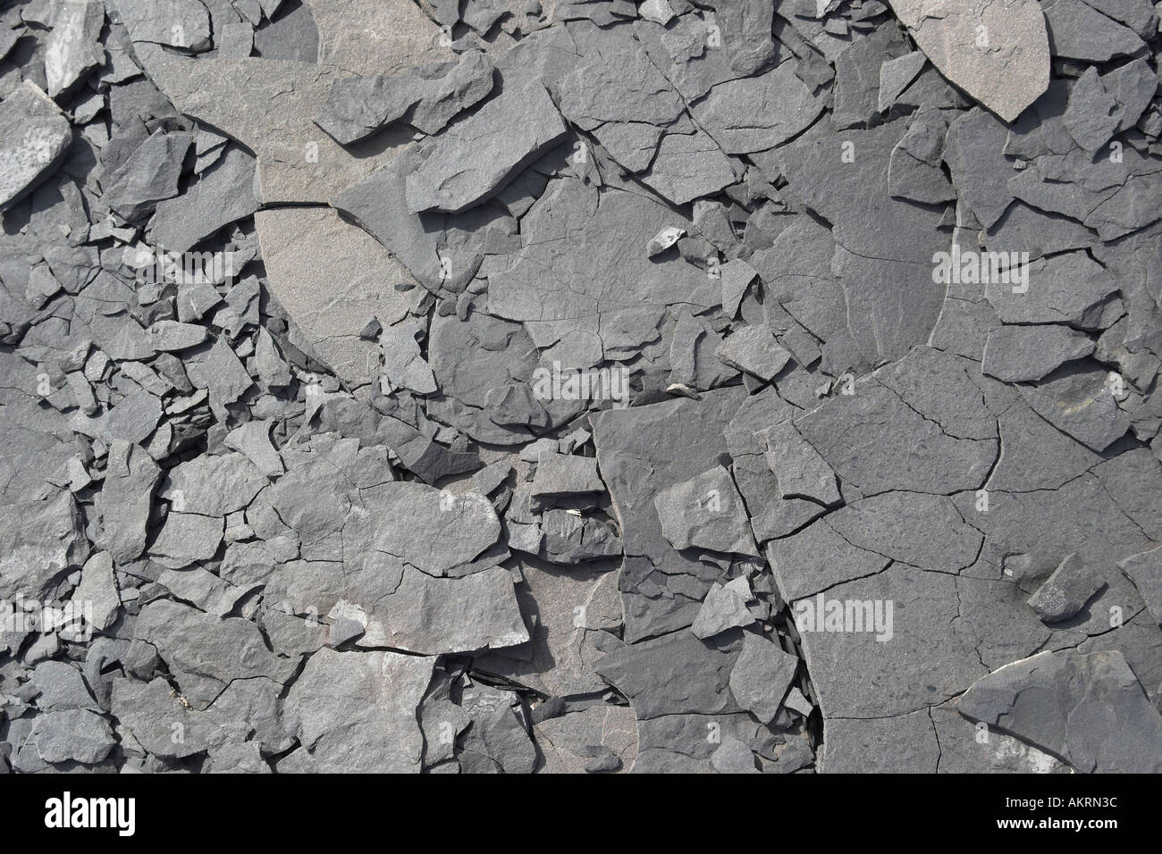 slate broken up on ground Stock Photo - Alamy