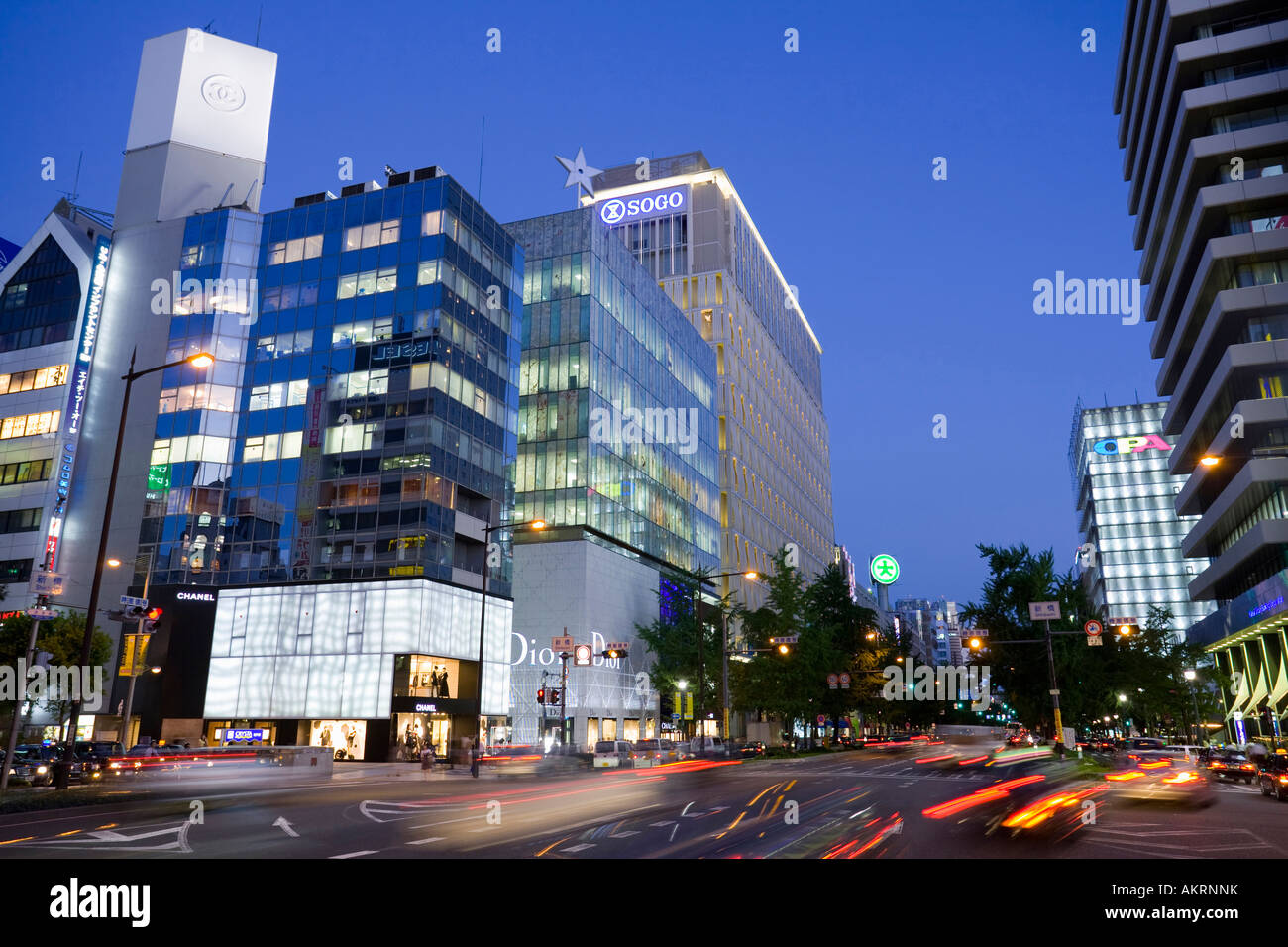 Shinnbashi hi-res stock photography and images - Alamy
