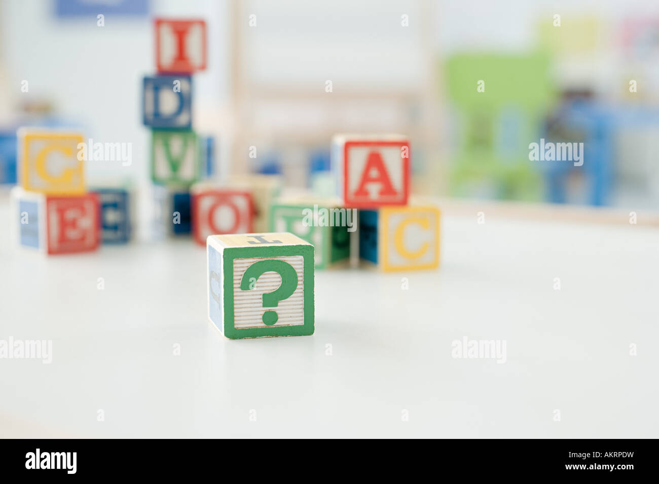 Question mark blocks hi-res stock photography and images - Alamy