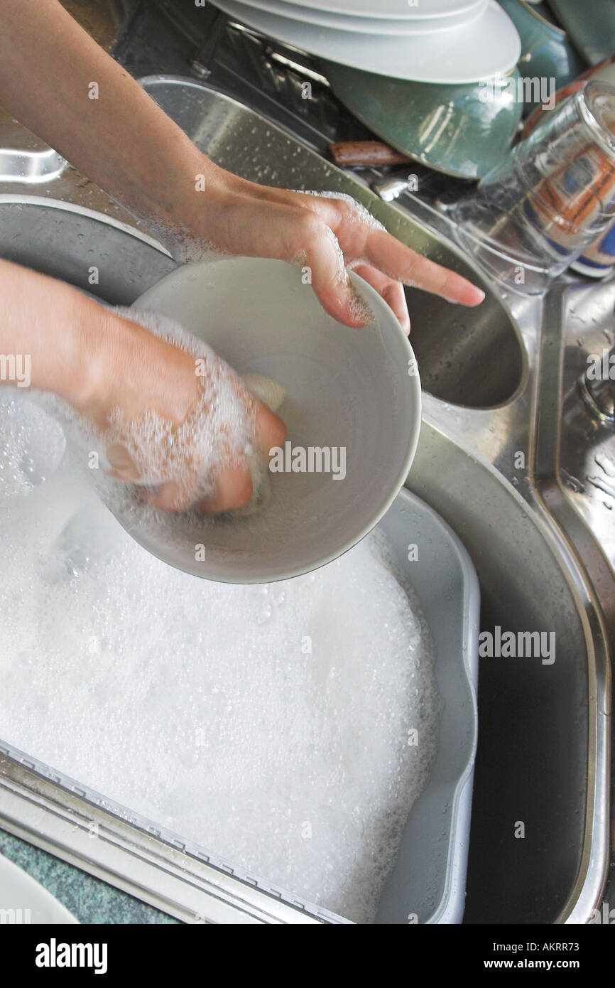 Washing up bowl flowing water hi-res stock photography and images - Alamy