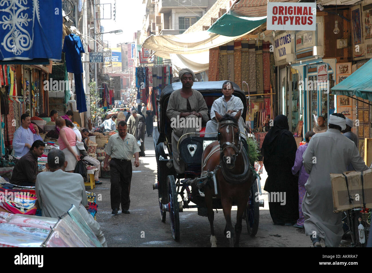 Luxor Bazaar busy street scene Egypt Stock Photo - Alamy