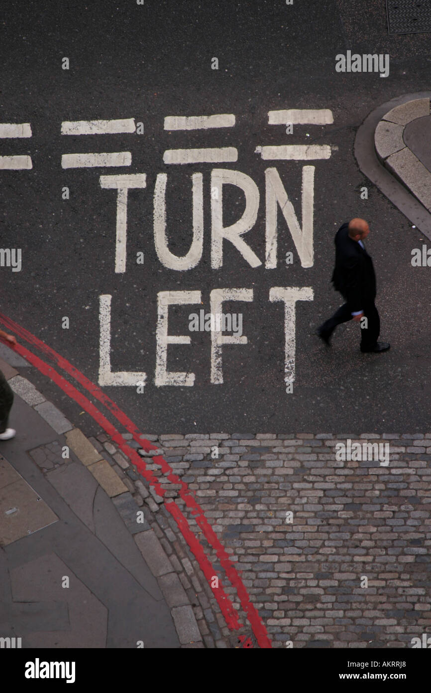 Turn here sign hi-res stock photography and images - Alamy