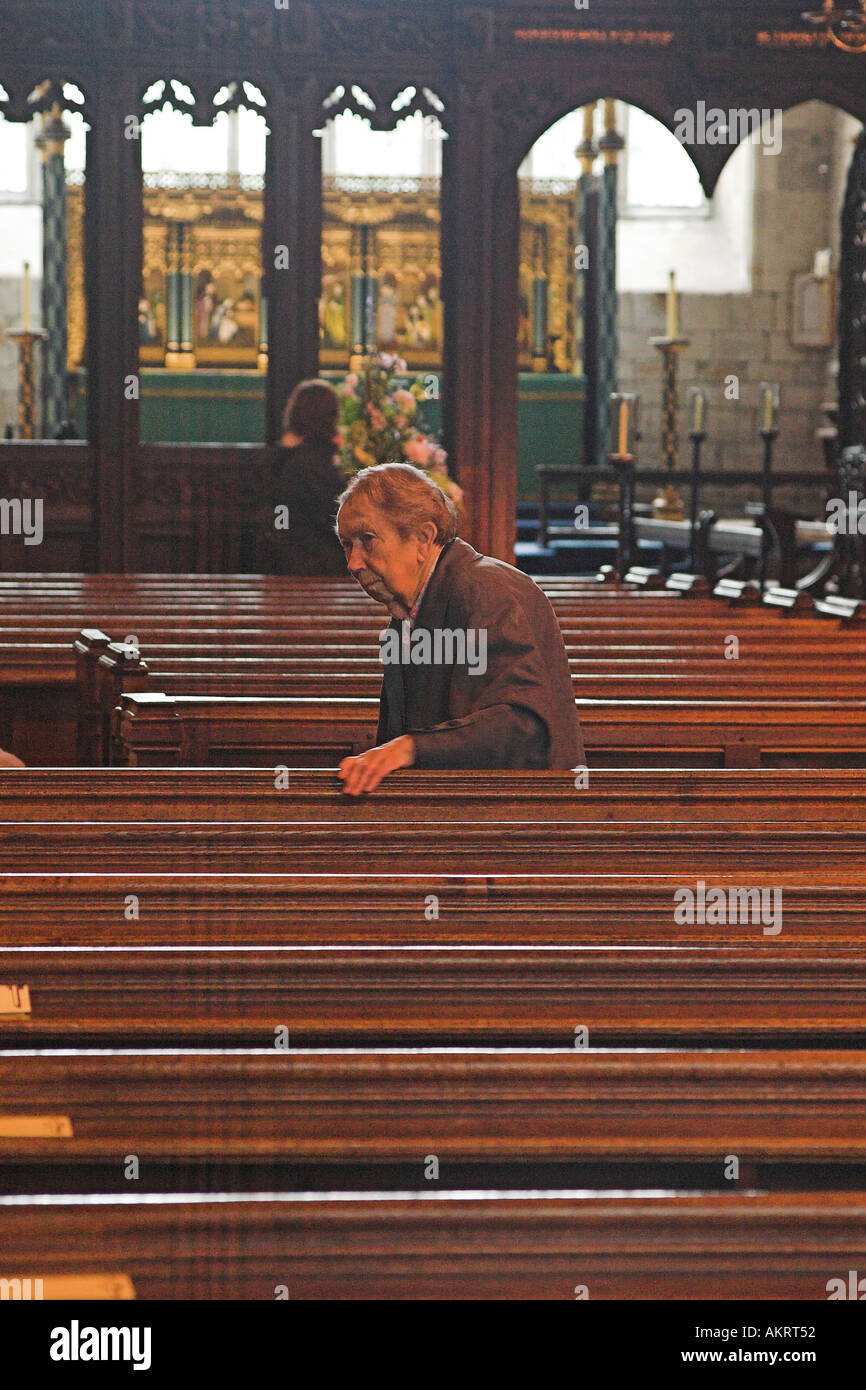 Church pew stain glass hi-res stock photography and images - Alamy