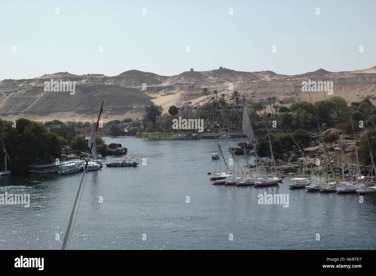 Old cataract egypt terrace hi-res stock photography and images - Alamy