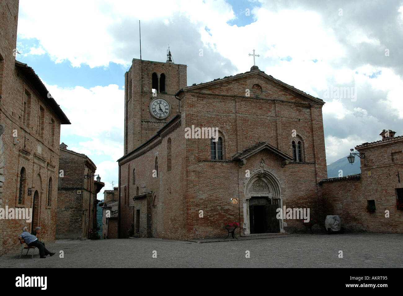 Sarnano marche italy hi-res stock photography and images - Alamy