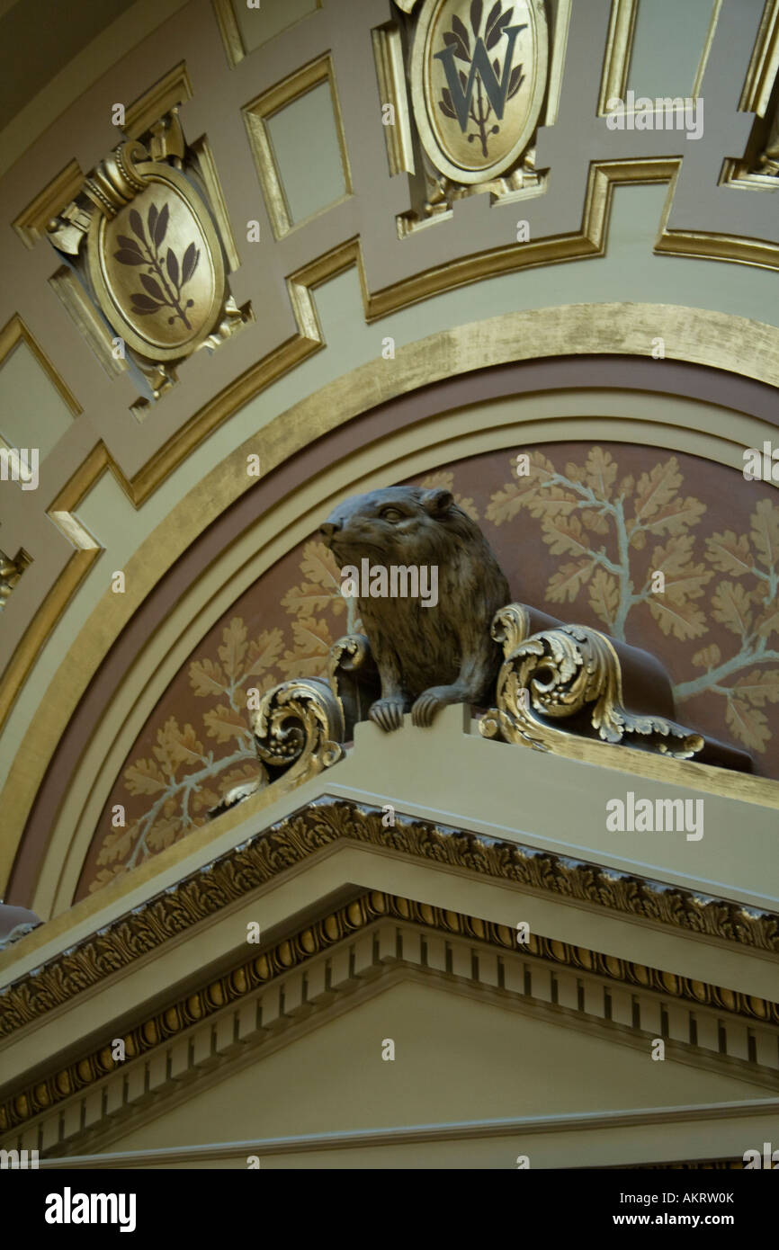 State capitol building, Madison, Wisconsin, with symbolic badger Stock ...