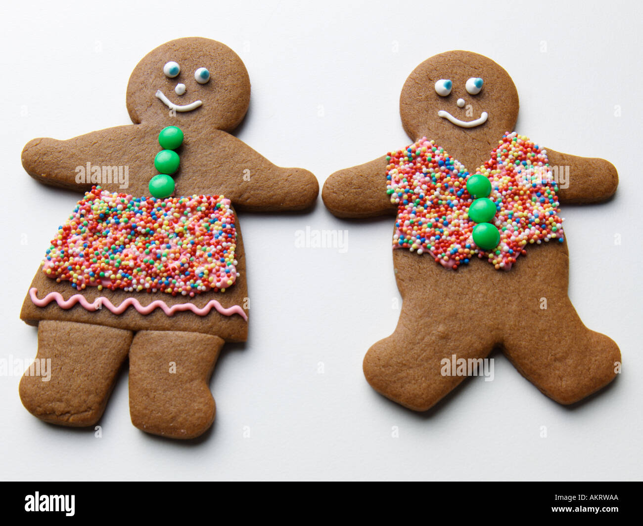 Smiling face frosting gingerbread hi-res stock photography and images ...