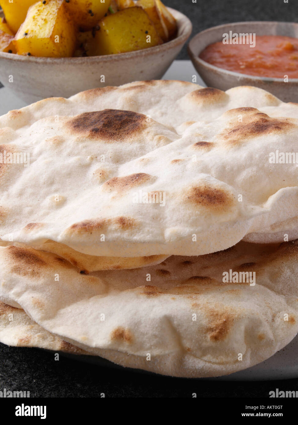 Nishaan Chakki Roti 6 Indian Chapattis 350g In Cups Nishaan Methi Roti ...