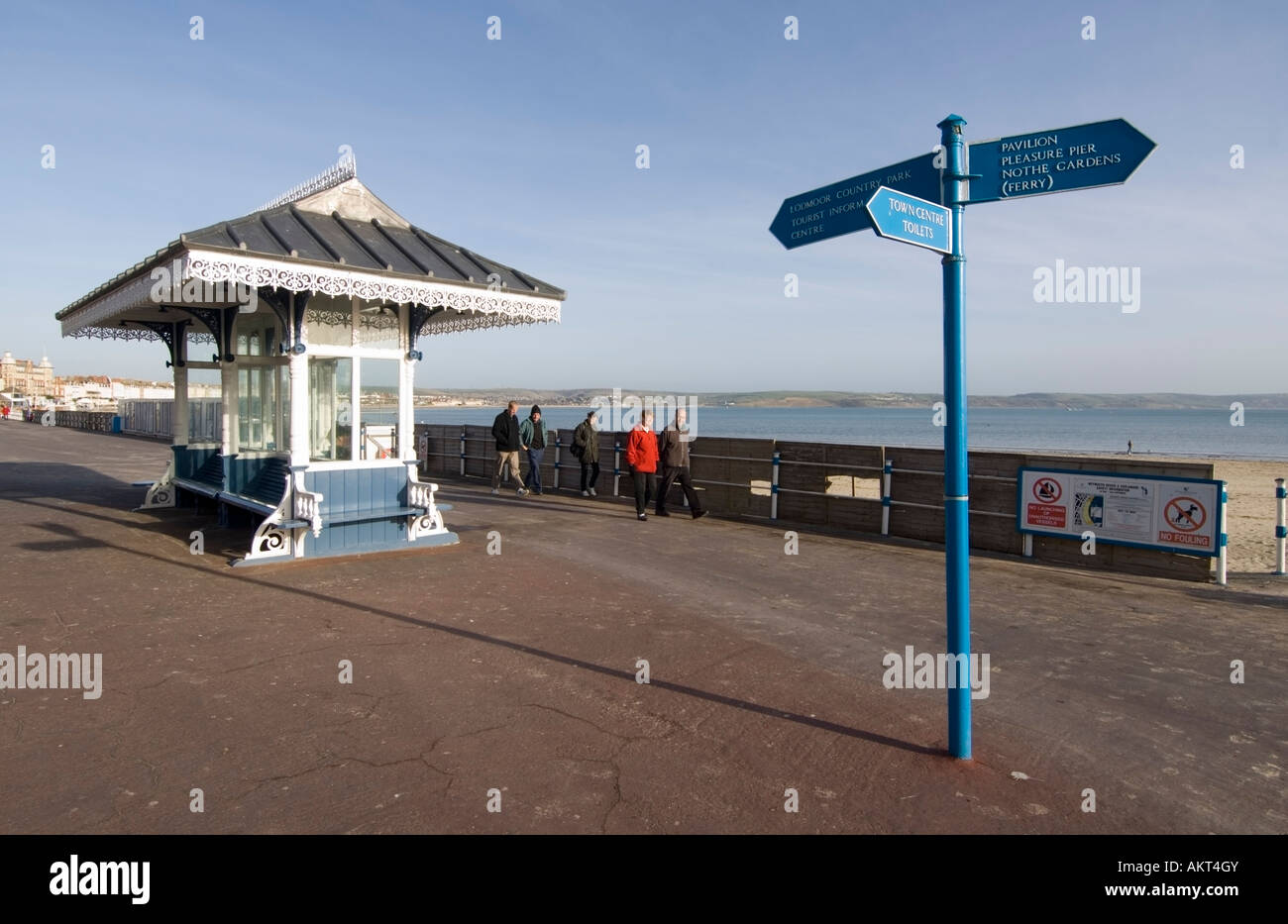 Weymouth seafront hi-res stock photography and images - Alamy