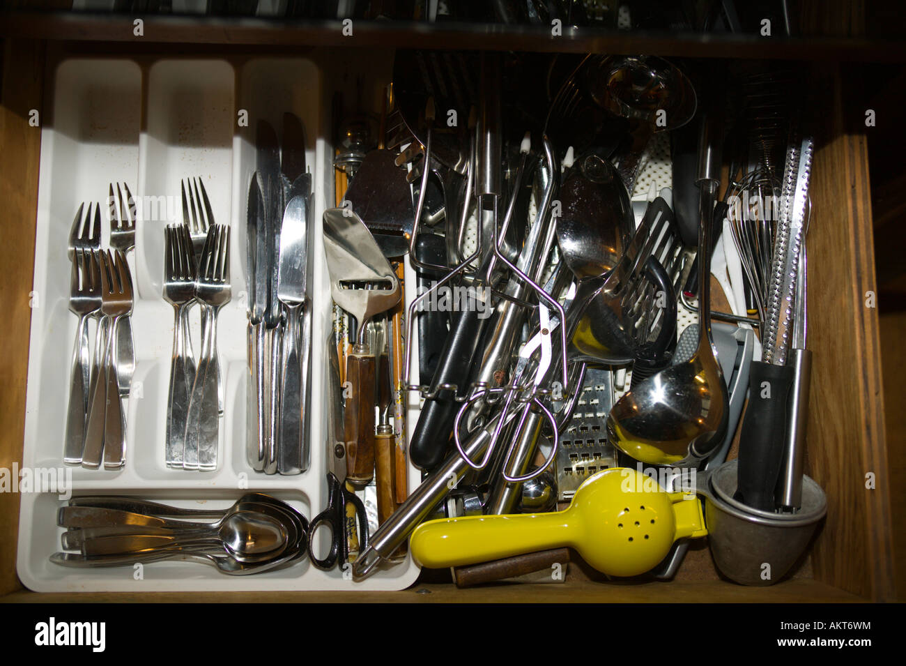 Messy silverware hi-res stock photography and images - Alamy