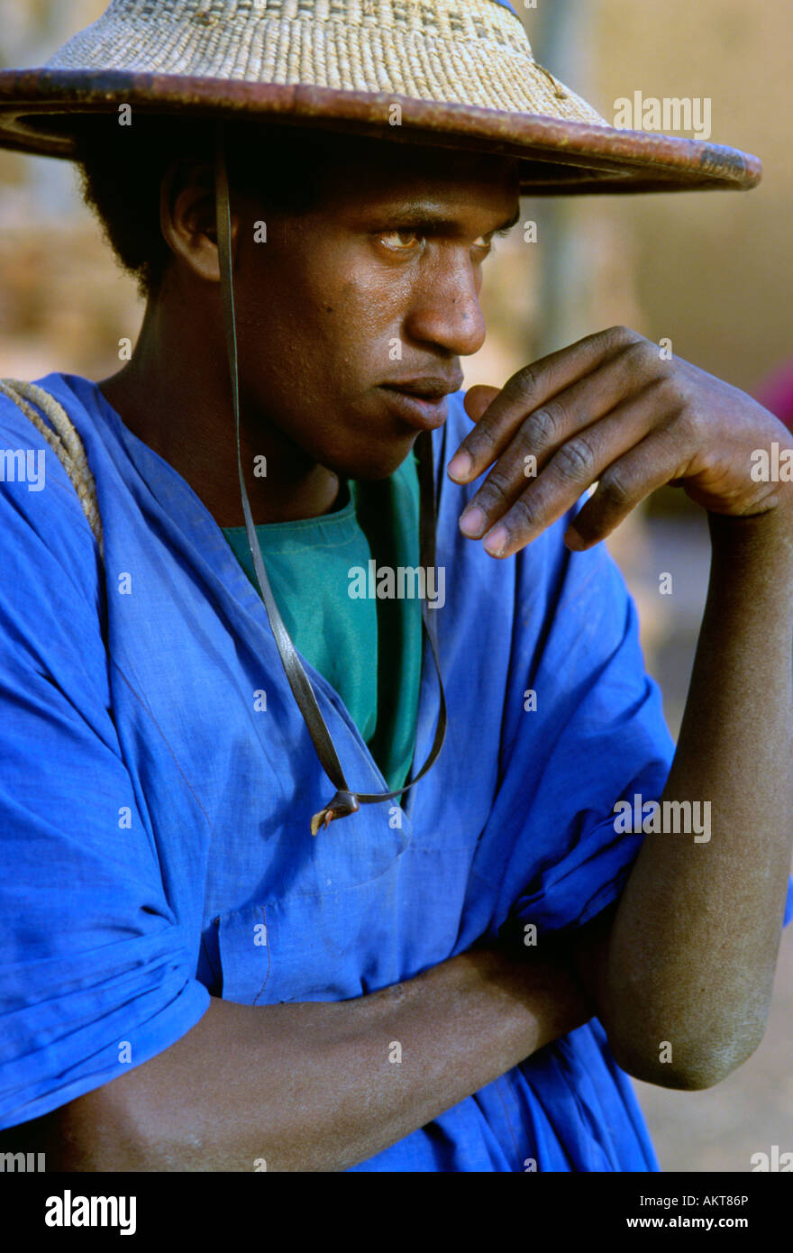 A fulani man in traditional dress Stock Photo - Alamy