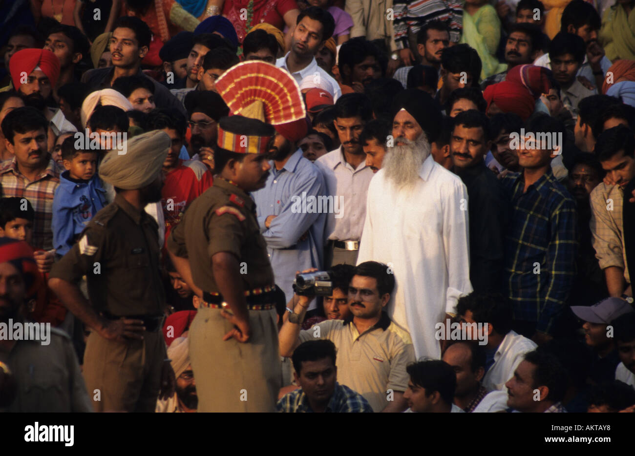 India-Pakistan Wagah Border Ceremony Stock Photo - Alamy