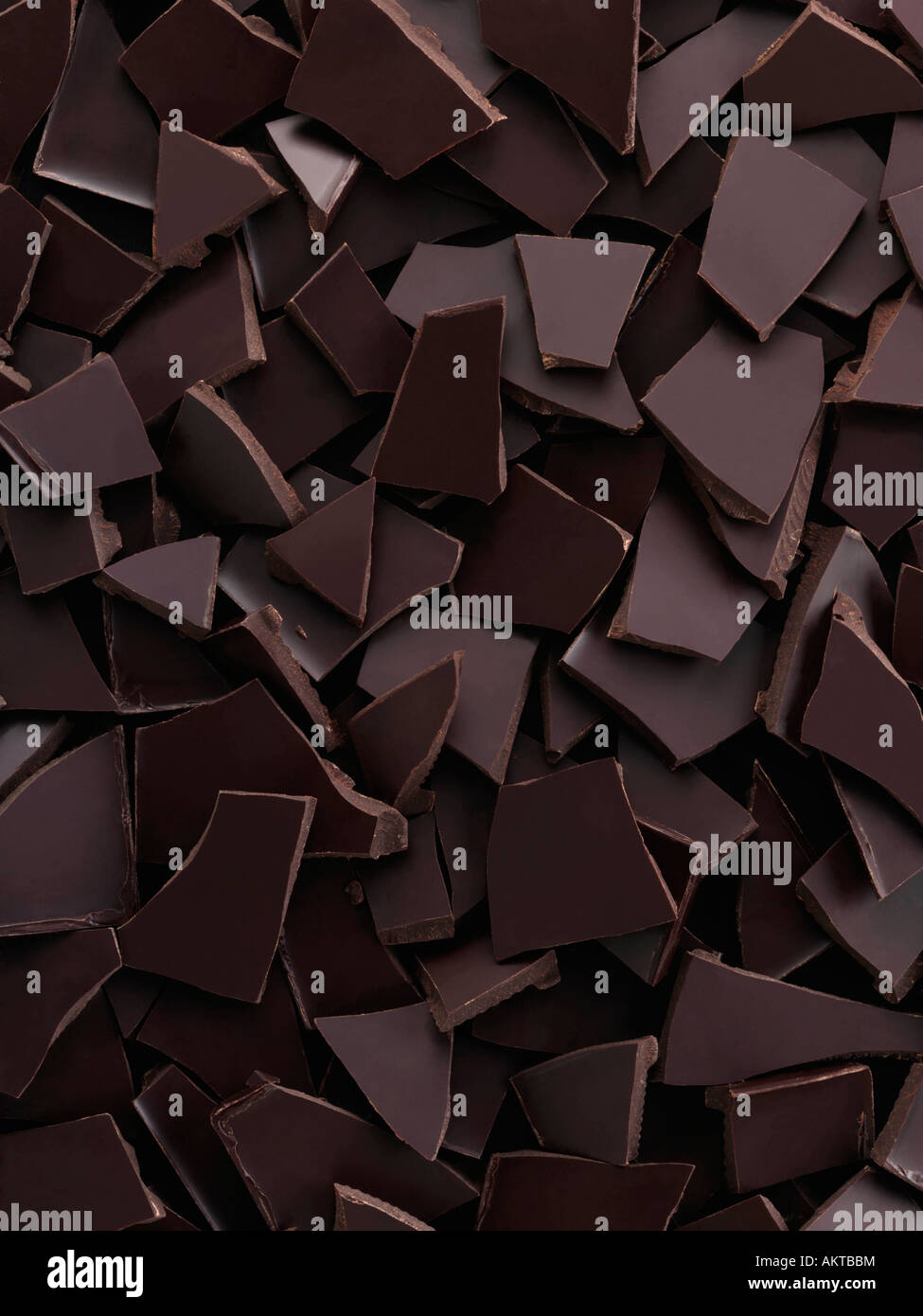 Plain chocolate pieces entire image editorial food Stock Photo - Alamy