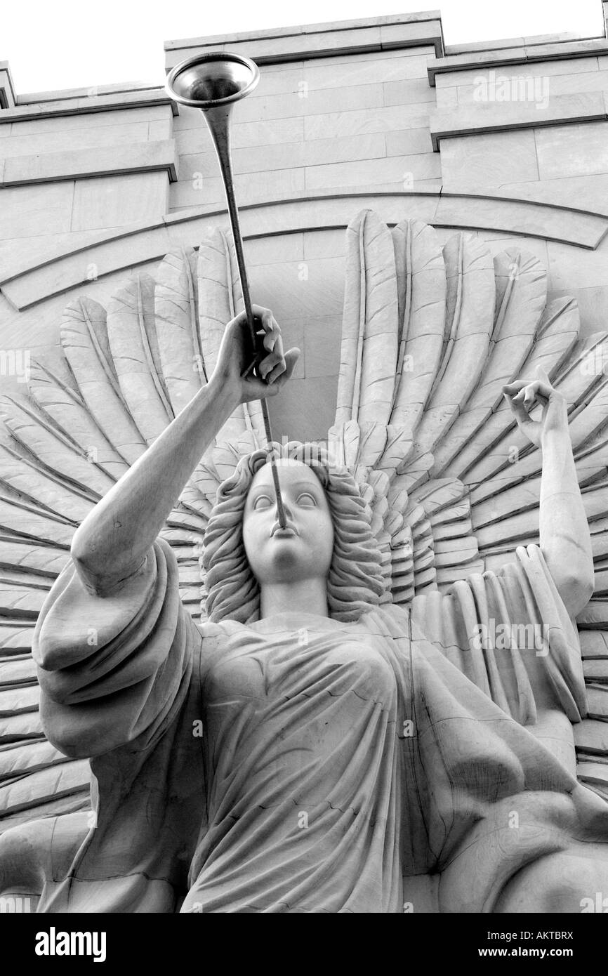 Angel horn trumpet hi-res stock photography and images - Alamy