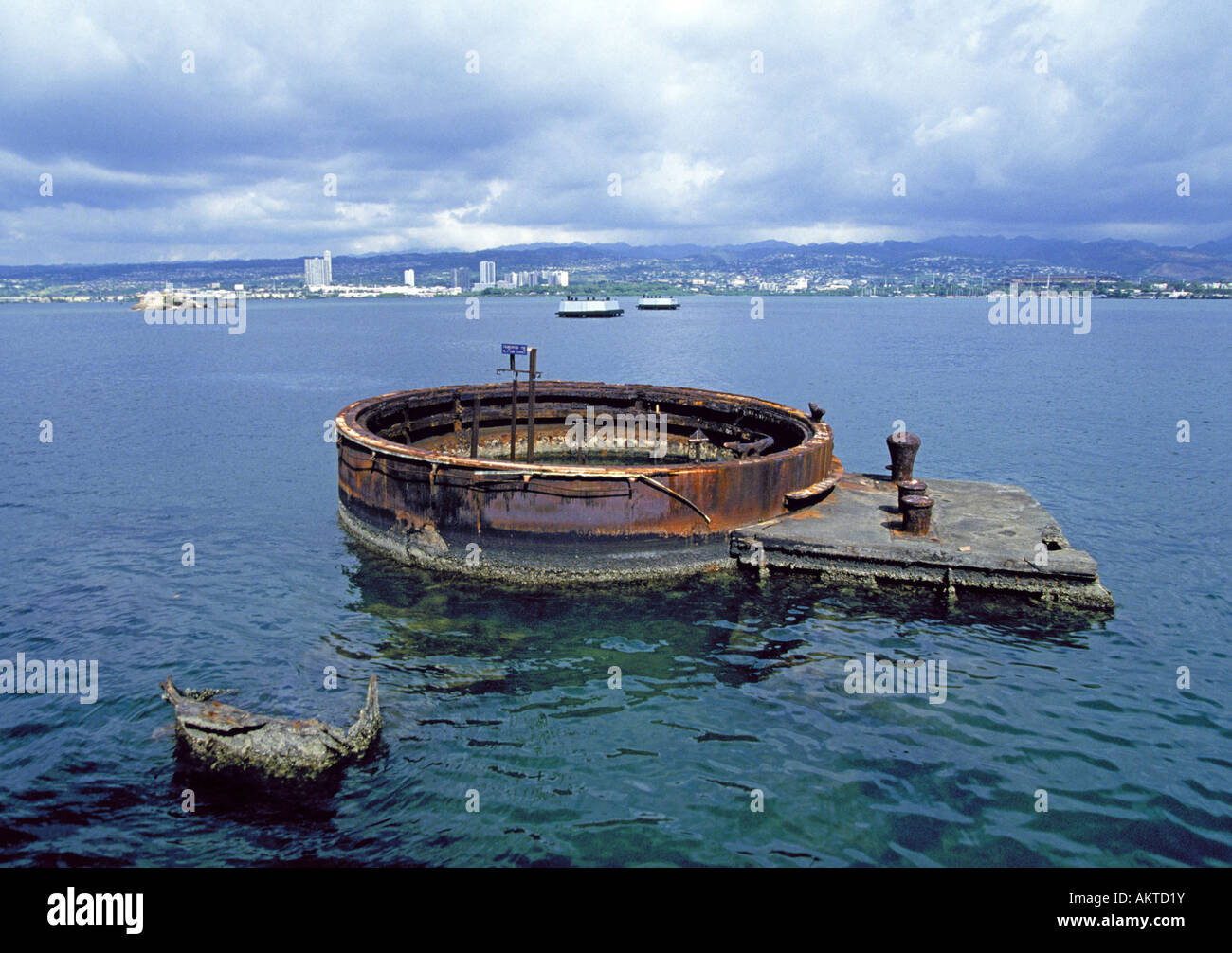 A view of the gun turret of the USS Arizona at the Arizona Memorial at ...