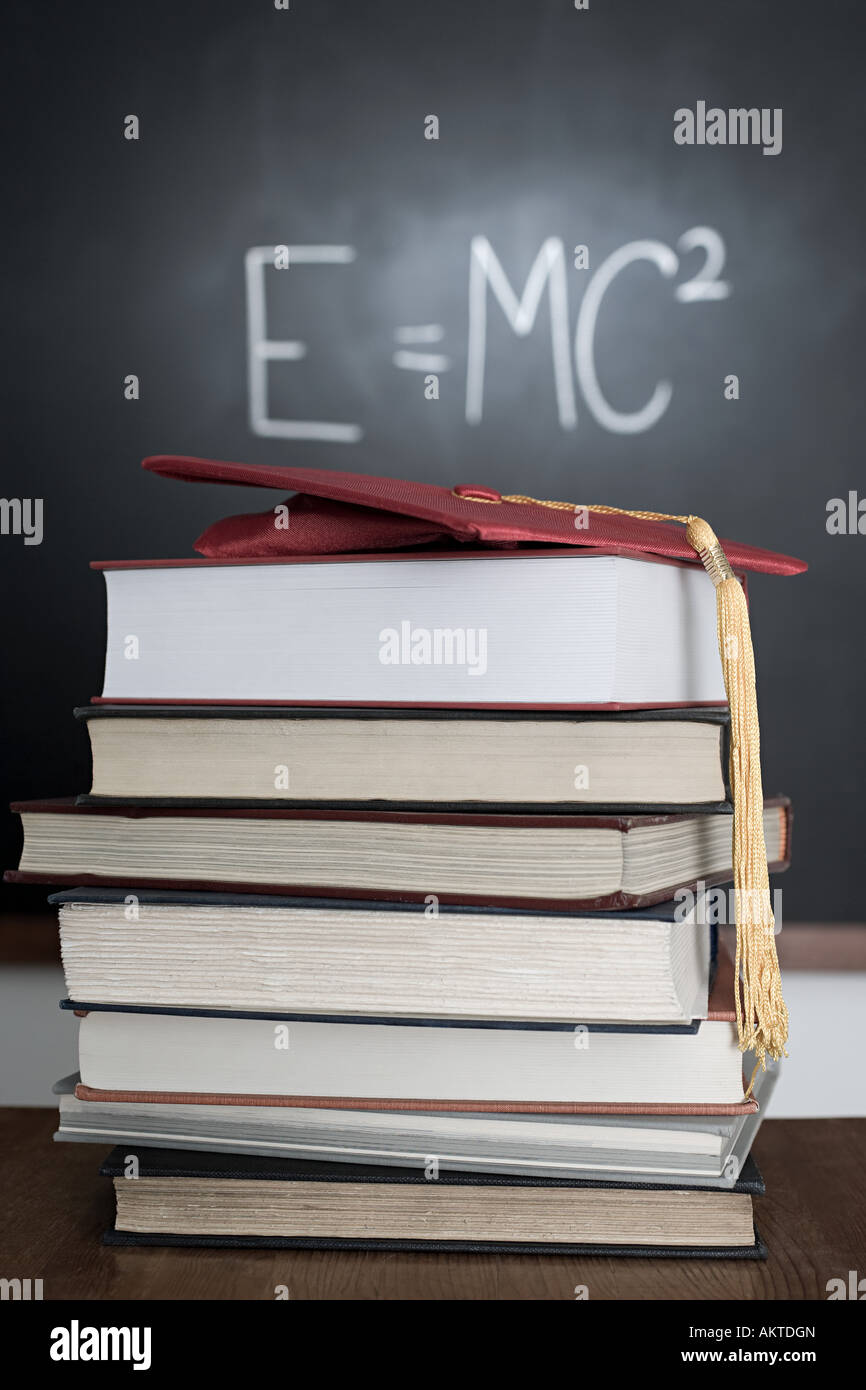 Science books hi-res stock photography and images - Alamy