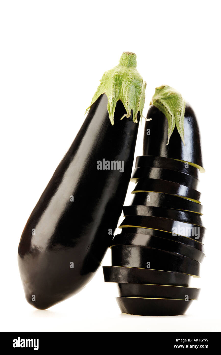 Aubergines stack hi-res stock photography and images - Alamy