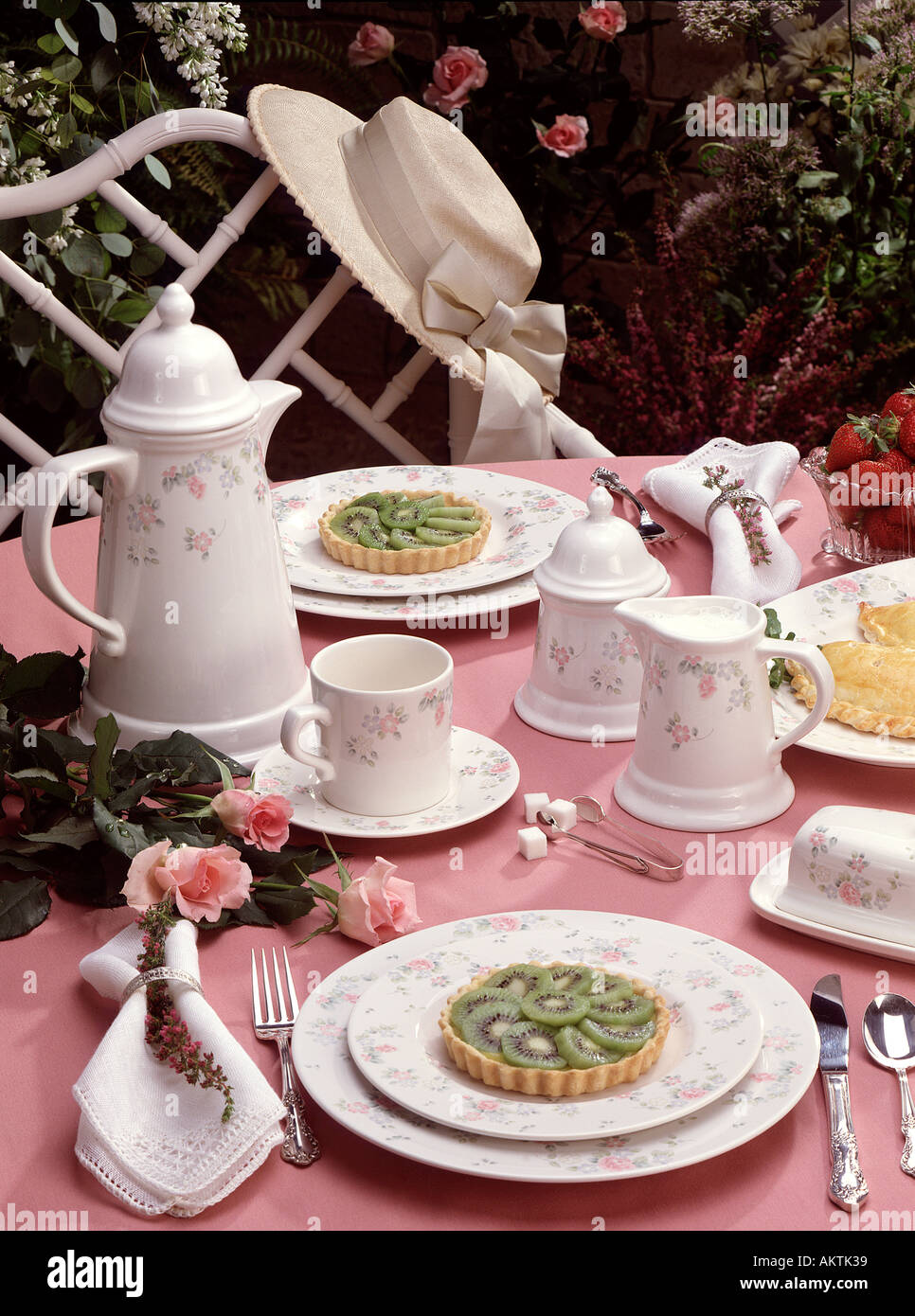 formal english garden party afternoon tea setting kiwi quiche Cuisine ...