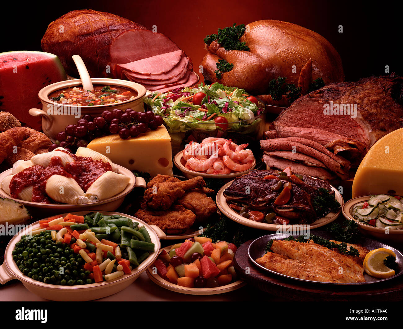 Fried chicken buffet style hi-res stock photography and images - Alamy