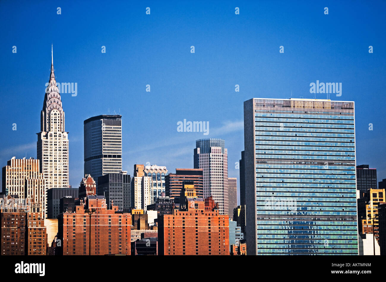 Manhattan buildings hi-res stock photography and images - Alamy