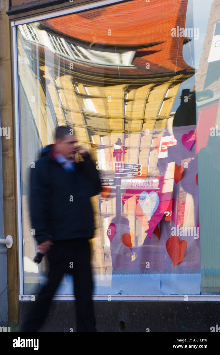 Reflections in a shop window hi-res stock photography and images - Alamy
