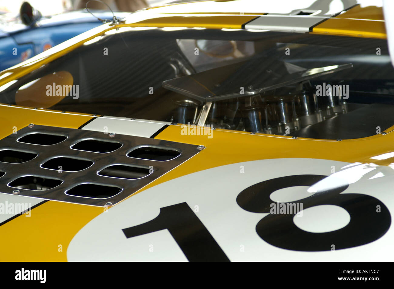 Gt40 engine hi-res stock photography and images - Alamy