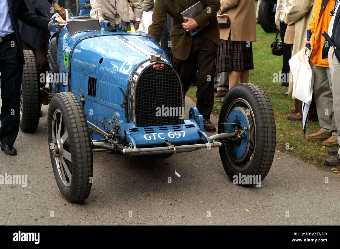 Manufacturing bugatti motors hi-res stock photography and images - Alamy