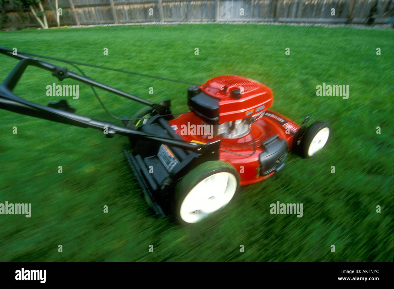 Toro mower hi-res stock photography and images - Alamy
