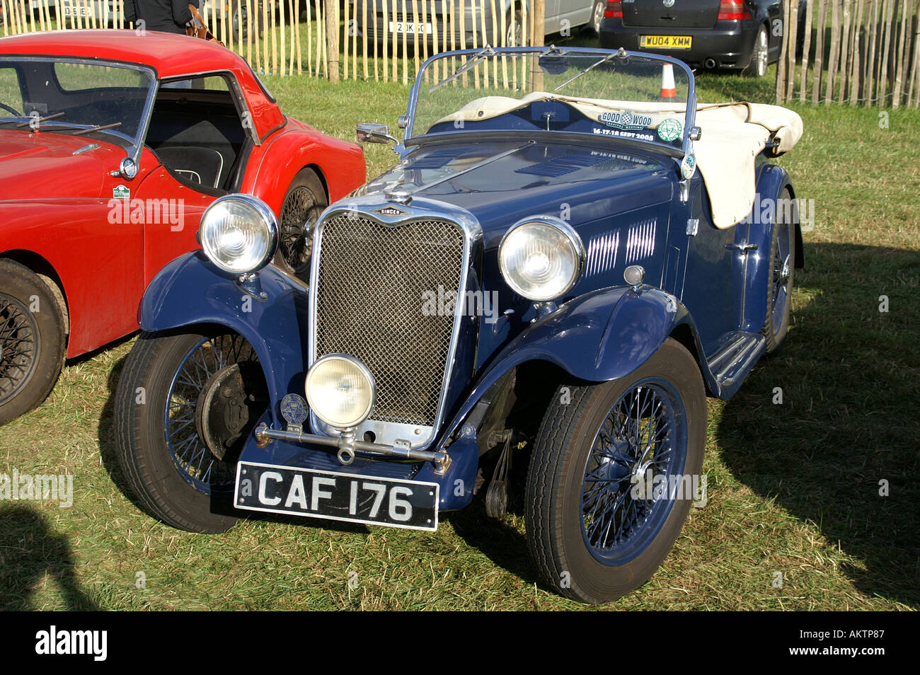Singer roadster hi-res stock photography and images - Alamy