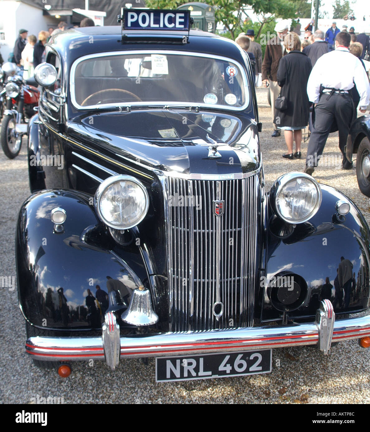 Ford v8 pilot hi-res stock photography and images - Alamy